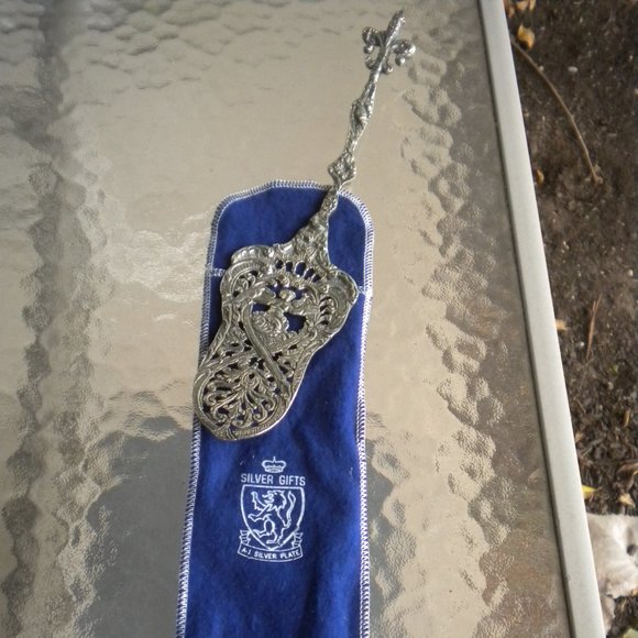 Silver Gifts | Dining | Vintage Silver Plate Dessert Pie Server Ornate ...